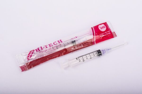 HI-TECH Single Use STERILE HYPODERMIC SYRINGES With Needle - Seelingo ...